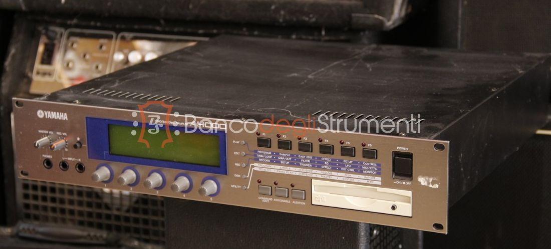 Yamaha A4000 Campionatore con Upgrades - Usato - Banco Degli Strumenti ...