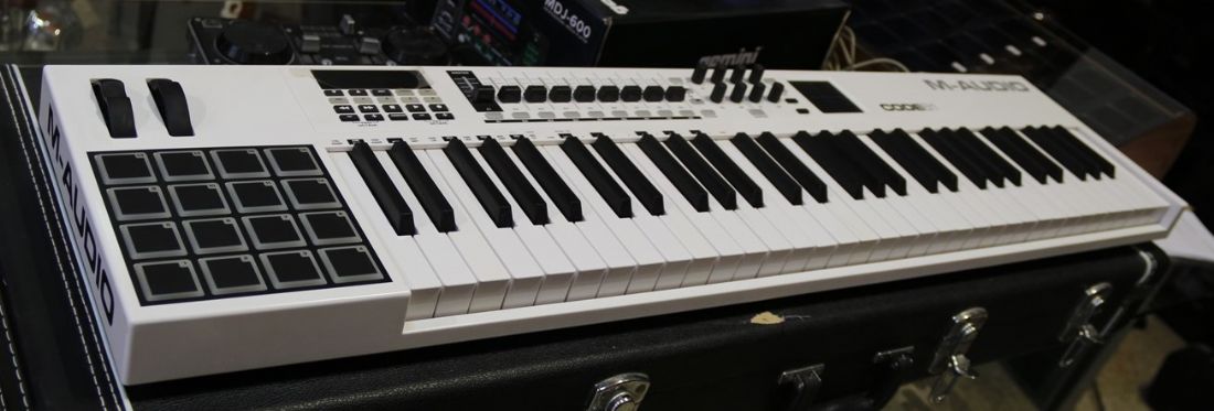 M-Audio Code 61 White Controller MIDI USB 61 Tasti con PAD X/Y - Usato ...