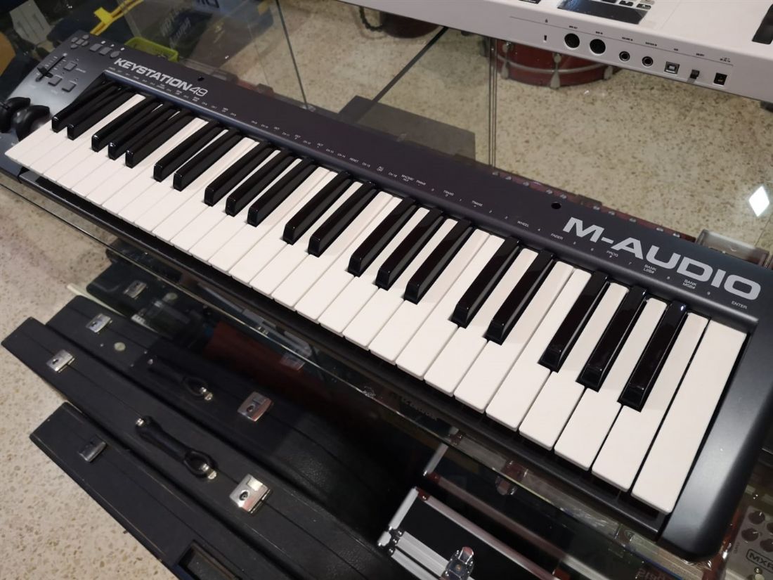 M-Audio KeyStation 49 Master Keyboard MIDI USB - Usato - Banco Degli ...