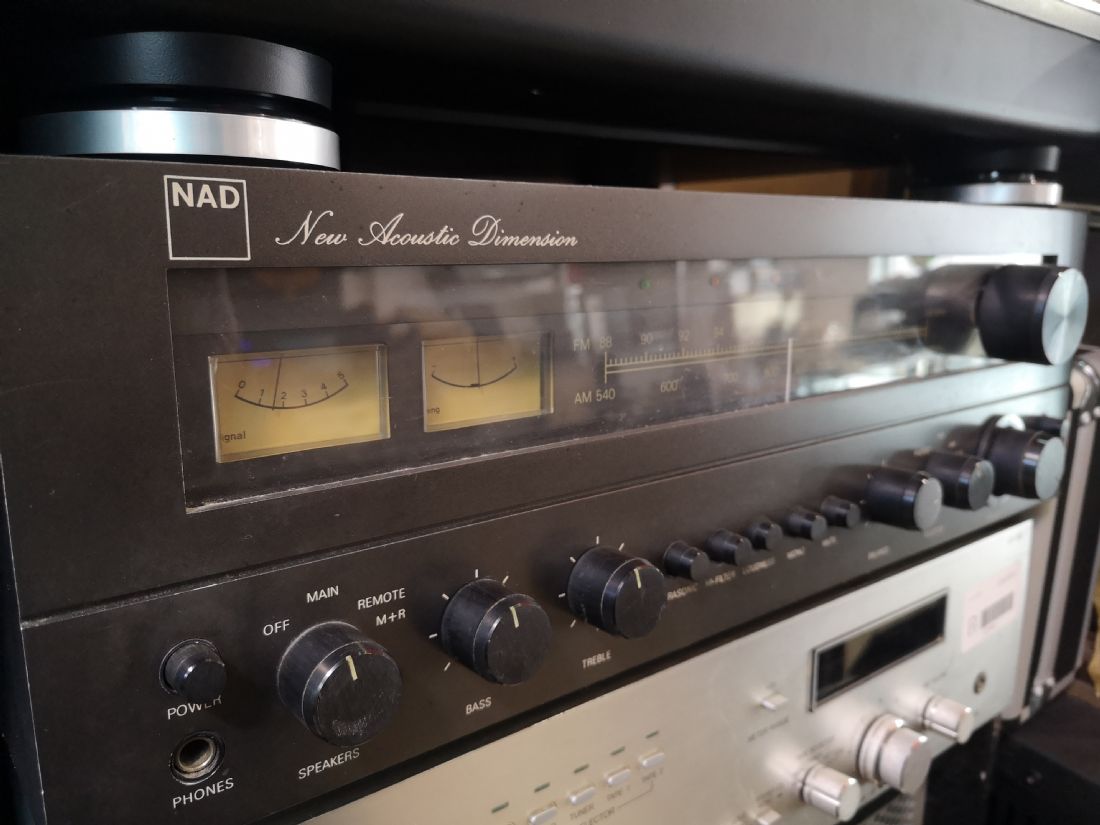 NAD Stereophonic Receiver 7030 Sinto-amplificatore stereo 30 watt per ...