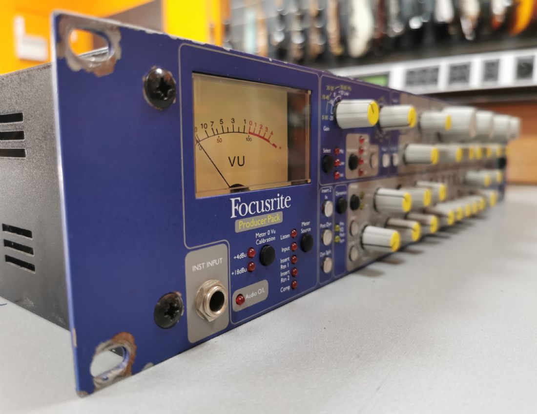 Focusrite ISA 430 MKII Preamplificatore microfonico e channel strip ...