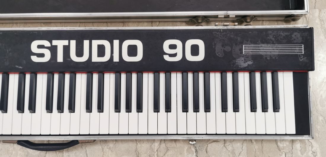 Fatar Studio 90 Master keyboard con astuccio - Usato - Banco Degli ...