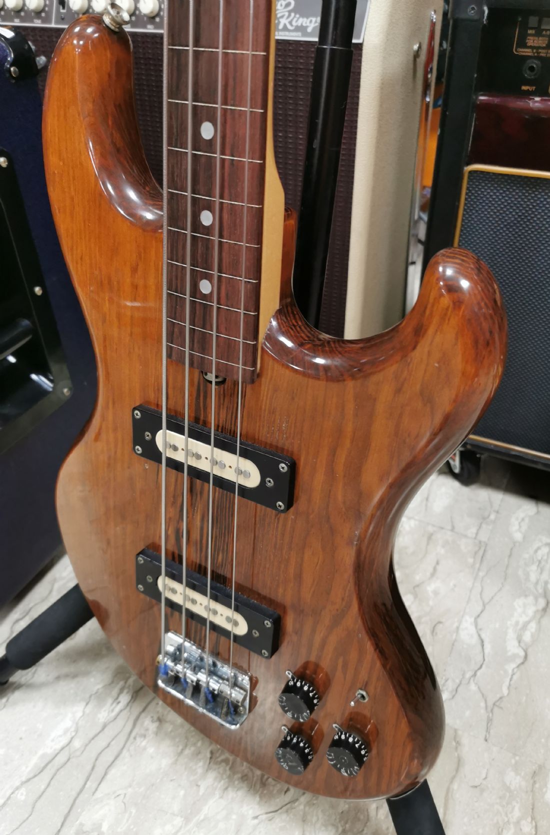 Eko B55 Basso elettrico 4 corde stile Jazz Bass trasformato in fretless ...