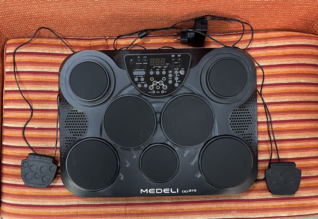 Medeli DD315 Batteria elettronica portatile con 7 pad e 2 pedali di ...