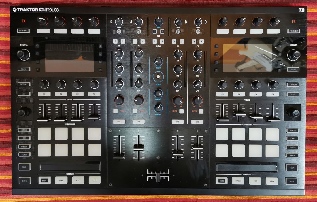 Native Instruments Traktor Kontrol S8 Controller midi 4 canali con ...