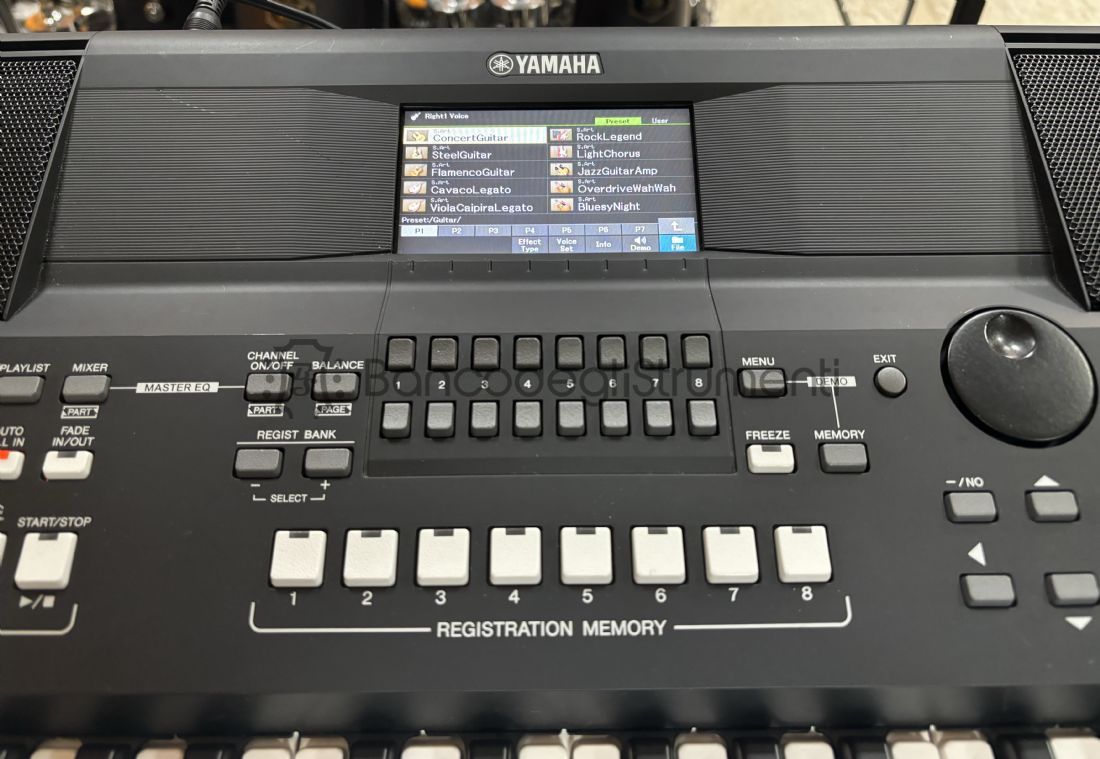 Yamaha PSR-SX600 Workstation digitale a 61 tasti - Usato - Banco Degli ...