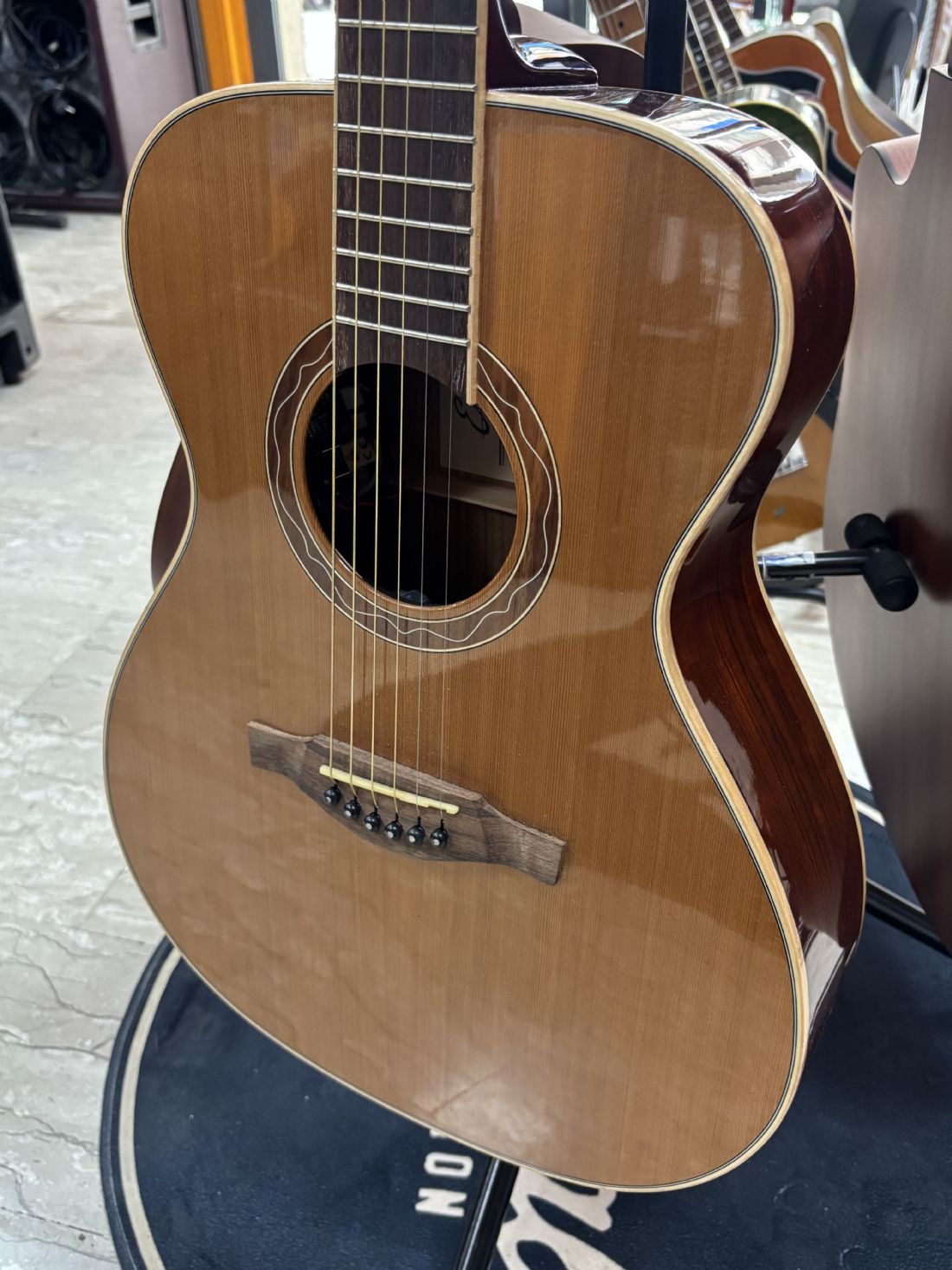 Eko Mia IV 018 Eq Chitarra acustica elettrificata naturale - Usato ...